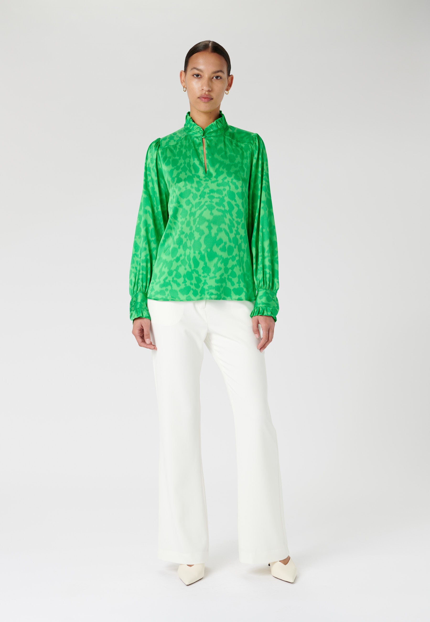 MERLE - Animal Parakeet | Silk Blouse | Dea Kudibal