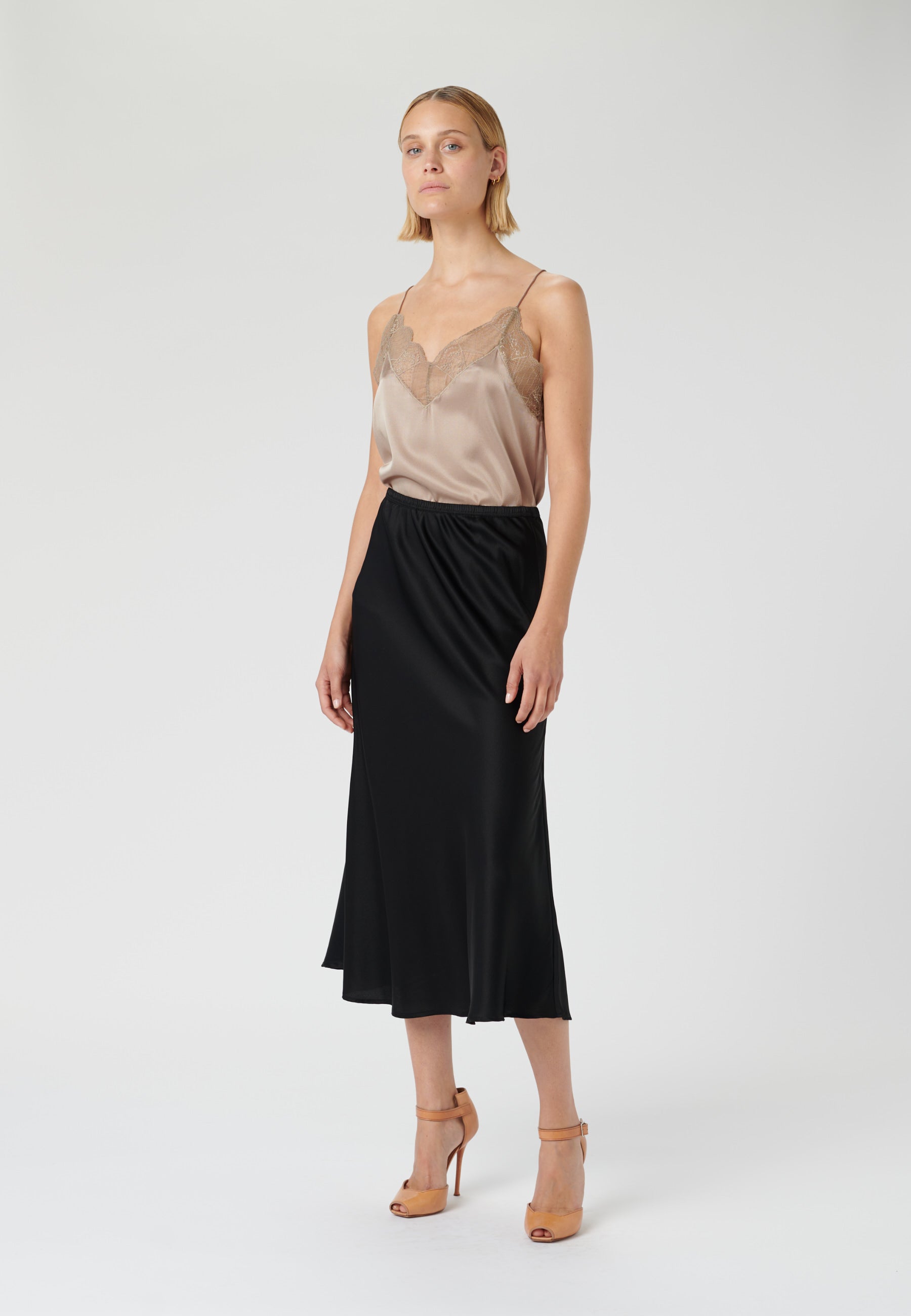 ADY - Black | Midi Skirt | Dea Kudibal